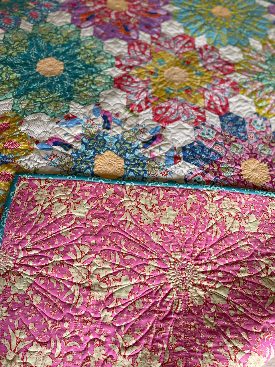 Big Blooms EPP Quilt - Fussy Cut EPP PDF Pattern – Broken River Quilts