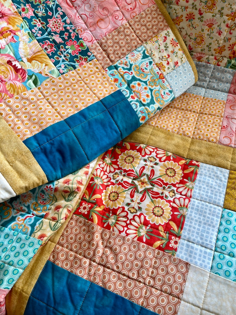 Fat Quarter Quilt - Beginner Quilt PDF Pattern – Broken River Quilts